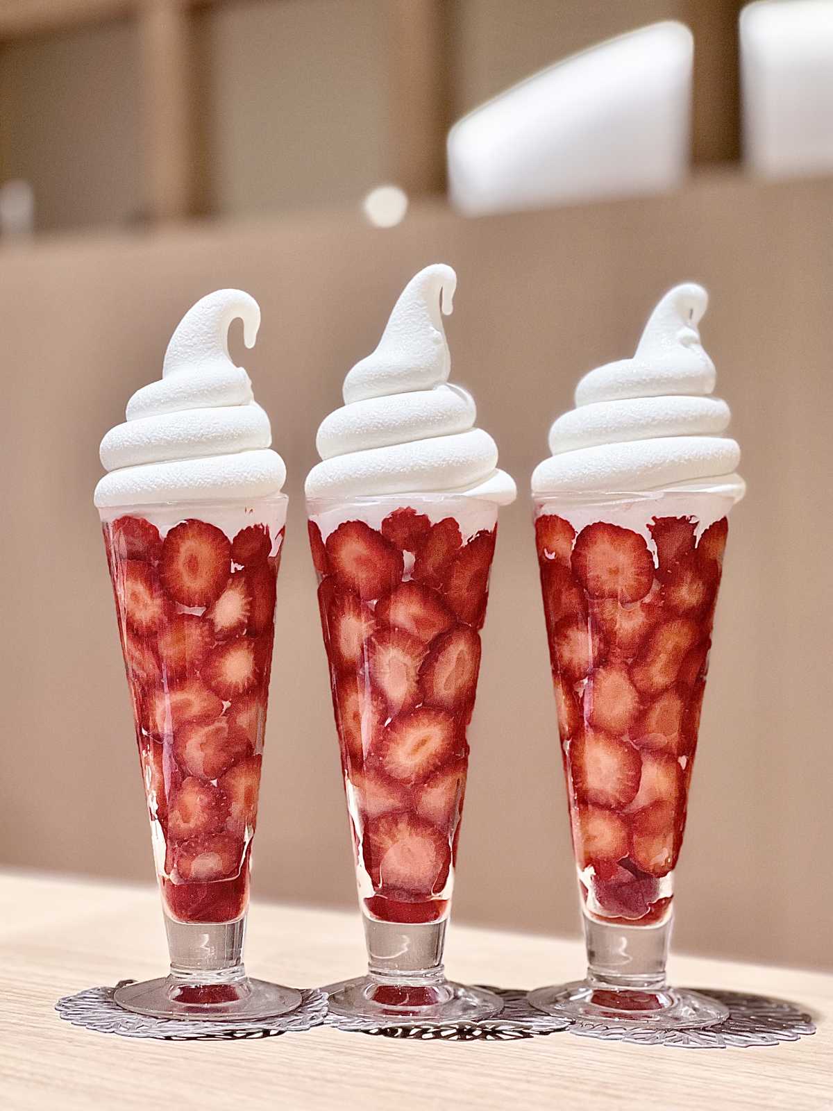 Minori Cafe Kyoto-Porta-Store Review | Cost-Effective Strawberry Soft ...