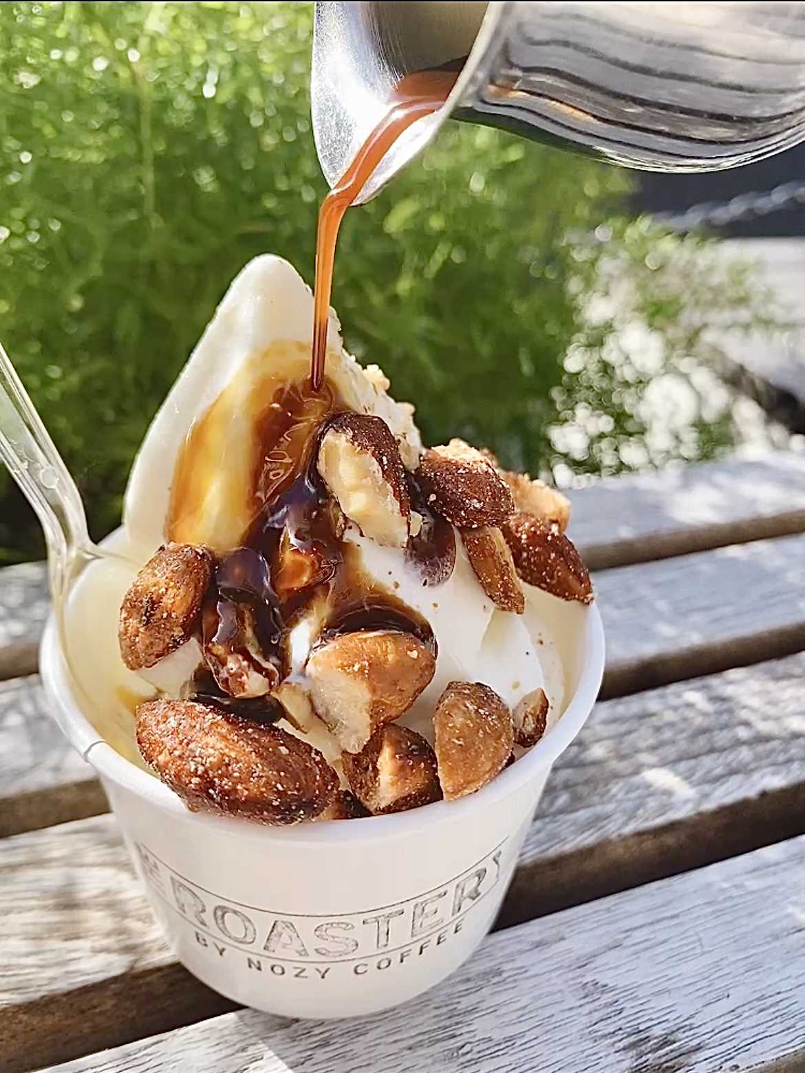 THE ROASTERY by NOZY COFFEE:コーヒーショップのスペシャルソフトクリーム - TRIPROUD