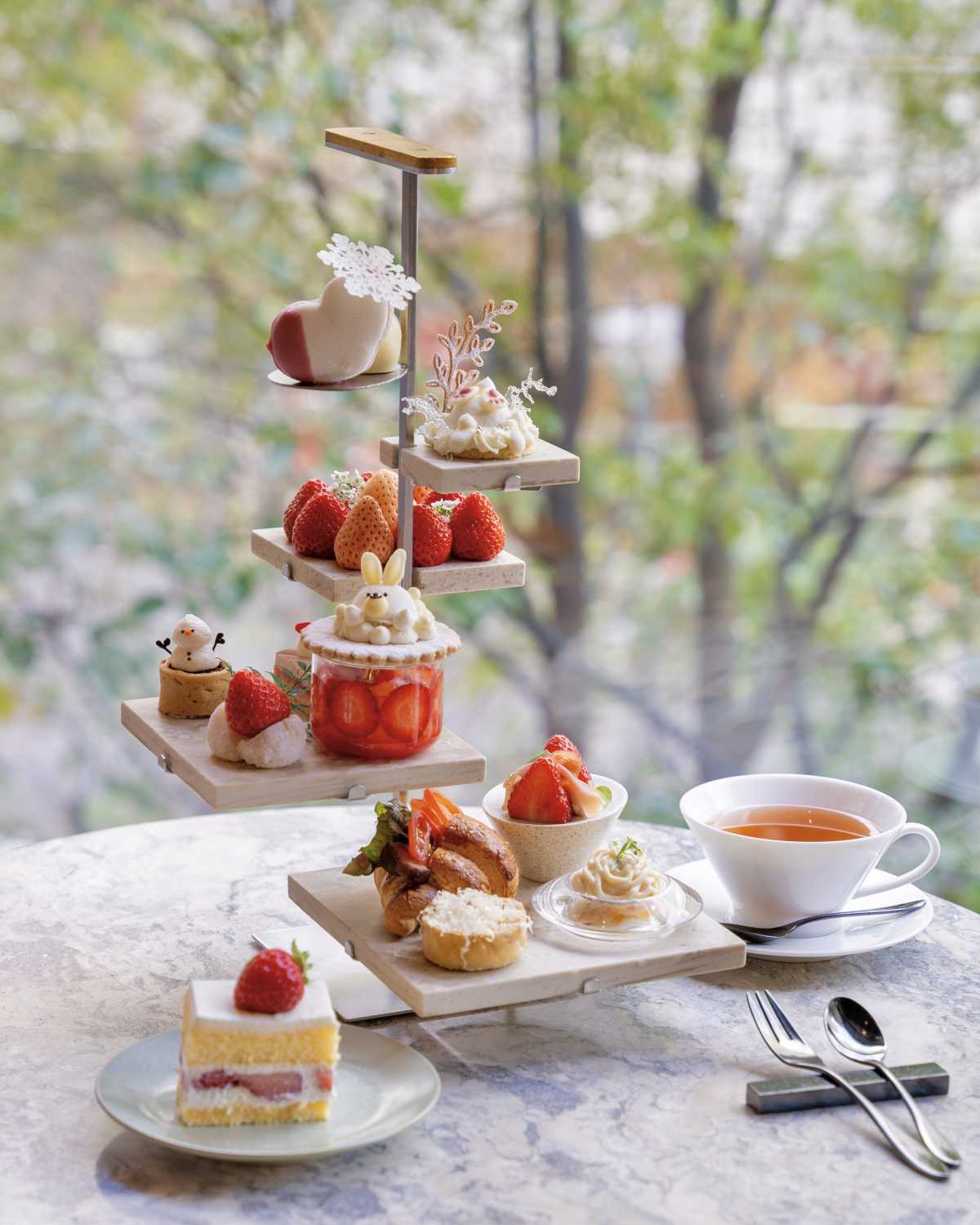 Zentis Osaka UPSTAIRZの口コミ | 絶品いちごスイーツが楽しめる🍓うさぎといちごのアフタヌーンティー - TRIPROUD