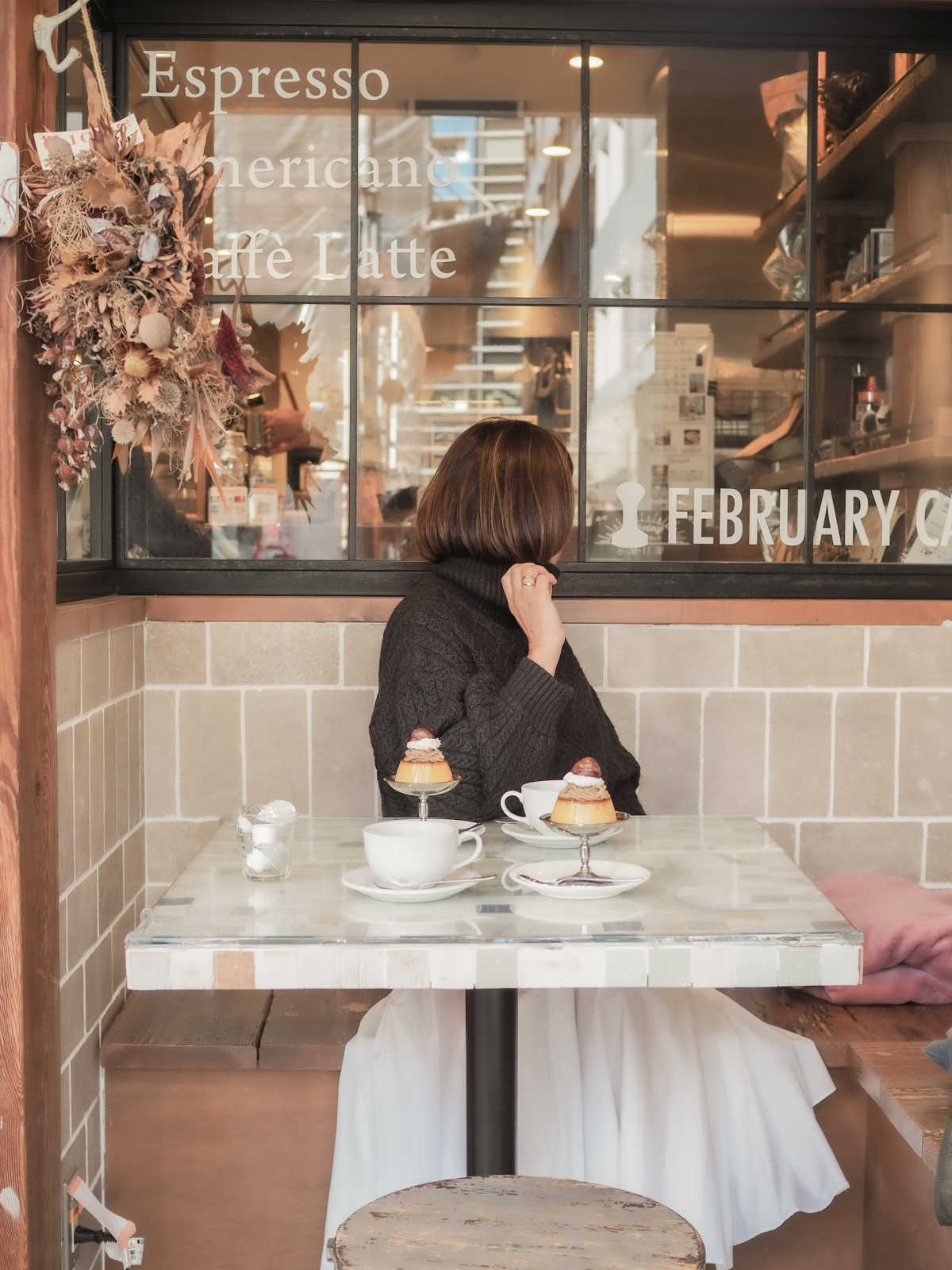 February Cafeの口コミ | テラス席がかわいいカフェ🤍🖤でいただく利平栗のプリン - TRIPROUD