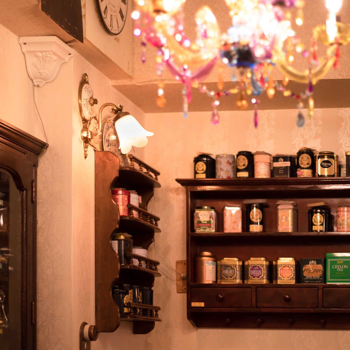 Wonder Parlour Cafe:まるで西洋のメイドさん！？美しいお給仕と美味しいお紅茶で楽しむ極上のティータイム - TRIPROUD