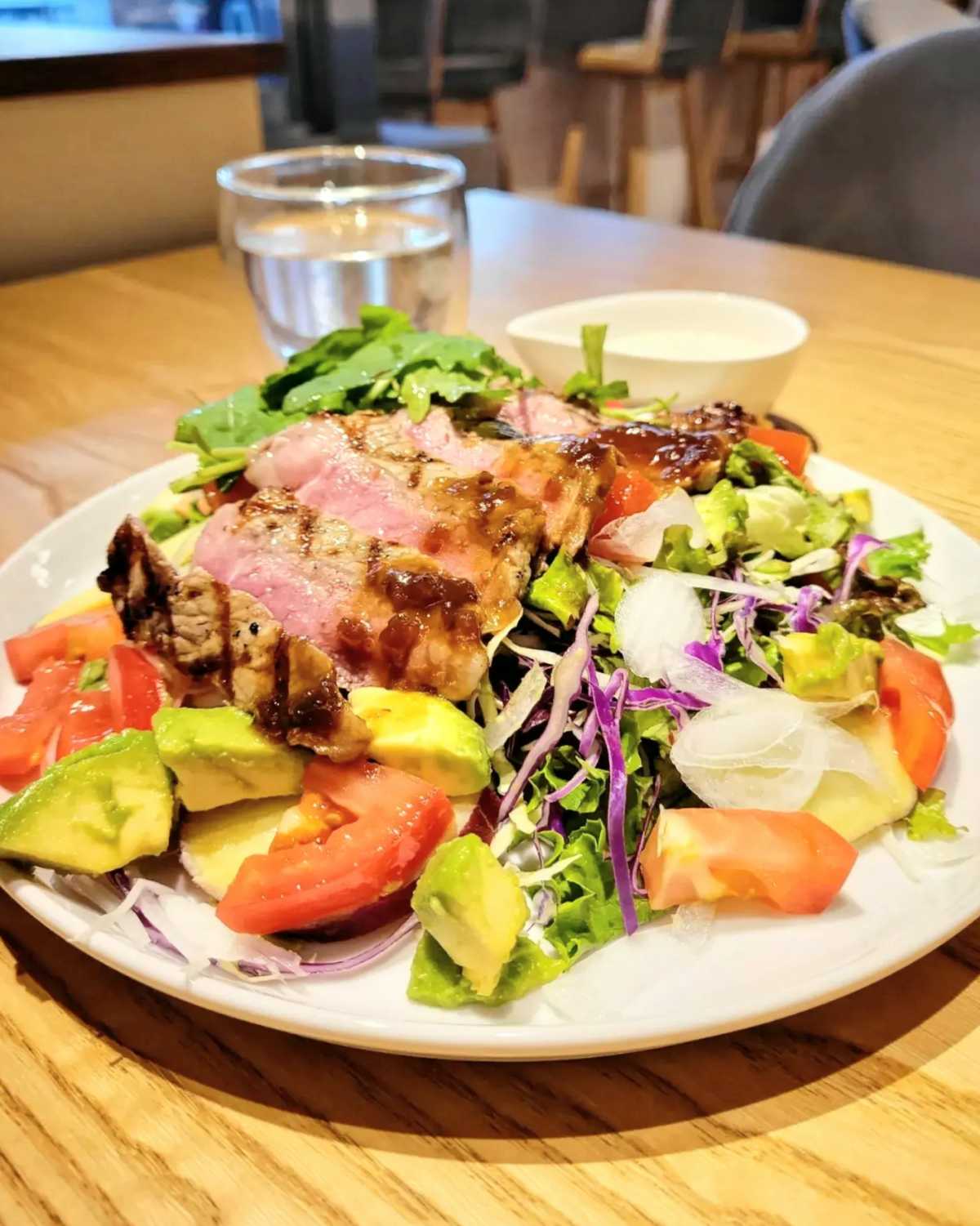 MARK CAFE & GRILL:【東京銀座】週末限定でいただける穴場カフェの爆弾ボロネーゼ。他メニューもオススメ - TRIPROUD